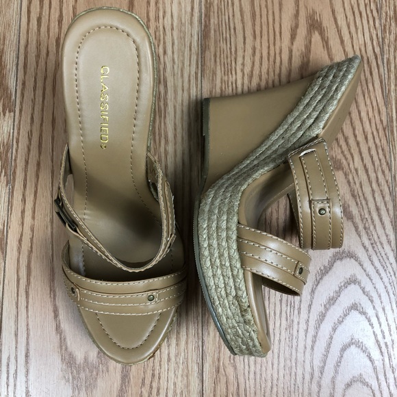 Classified | Shoes | Nwt Classified Tan Blond Heel Sandal With Open Toe ...